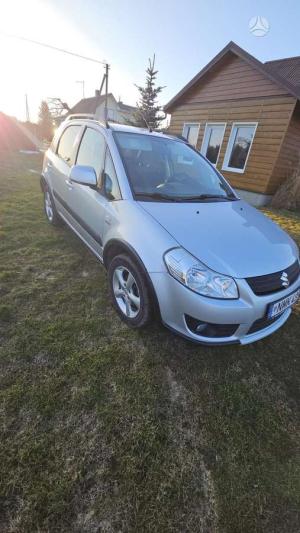 Pelēks Suzuki SX4 2008 Jonava, ar dzinēja tilpumu 2.00 L un nobraukumu 160 tūkst. km par 3500 €, foto  vietnē AUTOMOTO.COM.LV