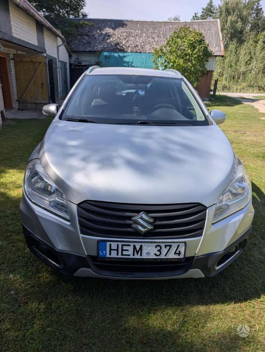 Grey Suzuki SX4 2014 in Silute, with an engine capacity of 1.59 L and mileage of 139 thousand km for 4000 €, photo 9 on AUTOMOTO.COM.LV