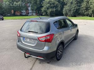 Grey Suzuki SX4 2014 in Riga, with an engine capacity of 1.60 L and mileage of 242 thousand km for 3900 €, photo 5 on AUTOMOTO.COM.LV