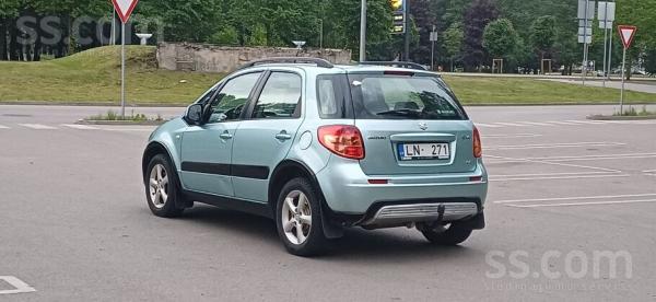 Suzuki SX4 2006 Rīga, ar dzinēja tilpumu 1.60 L un nobraukumu 266 tūkst. km par 2000 €, foto 3 vietnē AUTOMOTO.COM.LV