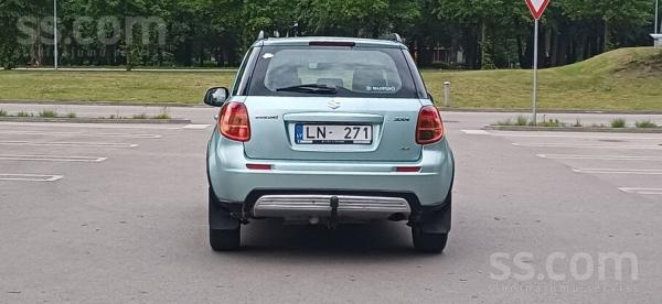 Suzuki SX4 2006 Rīga, ar dzinēja tilpumu 1.60 L un nobraukumu 266 tūkst. km par 2000 €, foto 4 vietnē AUTOMOTO.COM.LV