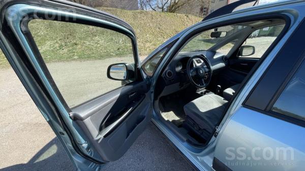 Suzuki SX4 2006 Krāslava, ar dzinēja tilpumu 1.60 L un nobraukumu 260 tūkst. km par 1650 €, foto 2 vietnē AUTOMOTO.COM.LV