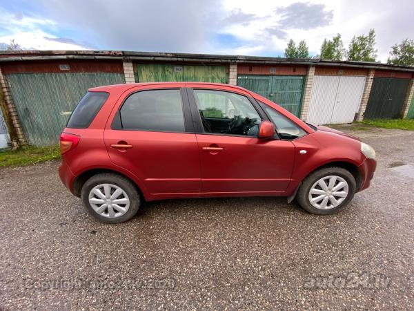 Suzuki SX4 2007 Pērnava, ar dzinēja tilpumu 1.50 L un nobraukumu 250 tūkst. km par 2250 €, foto 2 vietnē AUTOMOTO.COM.LV