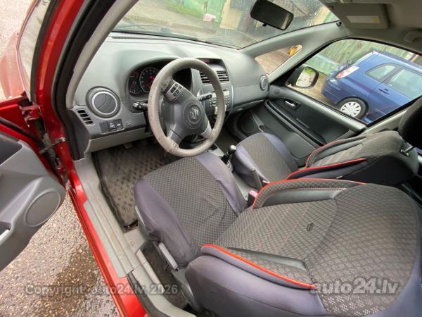 Suzuki SX4 2007 in Parnu, with an engine capacity of 1.50 L and mileage of 250 thousand km for 2250 €, photo 5 on AUTOMOTO.COM.LV