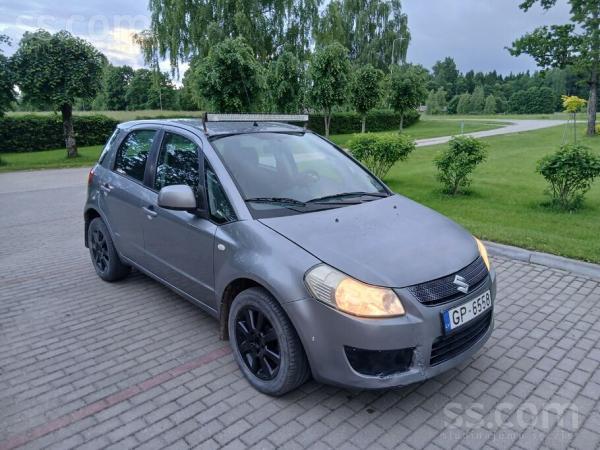 Сузуки СХ4 2007 в Айзкраукле, объемом двигателя 1.50 л и пробегом 205 тыс. км за 1300 €, фото 2 на AUTOMOTO.COM.LV