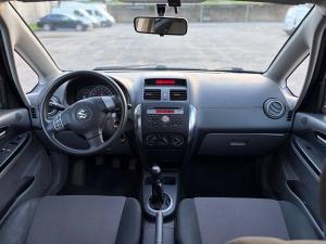 Suzuki SX4 2007 in Narva, with an engine capacity of 1.60 L and mileage of 134 thousand km for 2490 €, photo 6 on AUTOMOTO.COM.LV