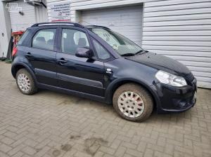 Suzuki SX4 2008 in Bliudziai, with an engine capacity of 1.60 L and mileage of 270 thousand km for 2030 €, photo  on AUTOMOTO.COM.LV