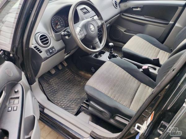 Suzuki SX4 2008 in Bliudziai, with an engine capacity of 1.60 L and mileage of 270 thousand km for 2030 €, photo 4 on AUTOMOTO.COM.LV