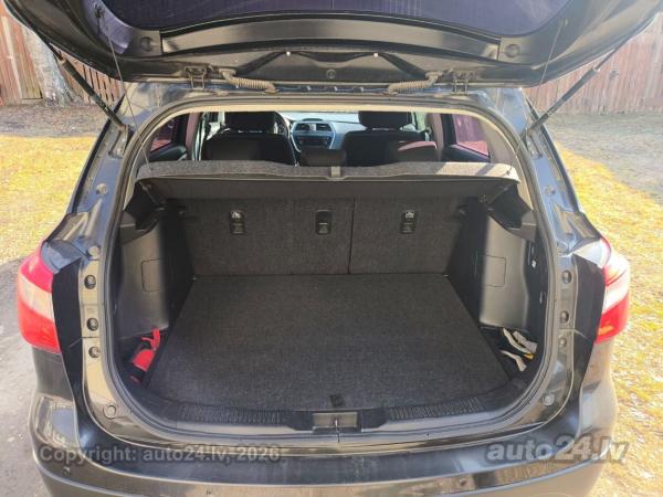 Suzuki SX4 2014 Tartu, ar dzinēja tilpumu 1.60 L un nobraukumu 159 tūkst. km par 6900 €, foto 6 vietnē AUTOMOTO.COM.LV