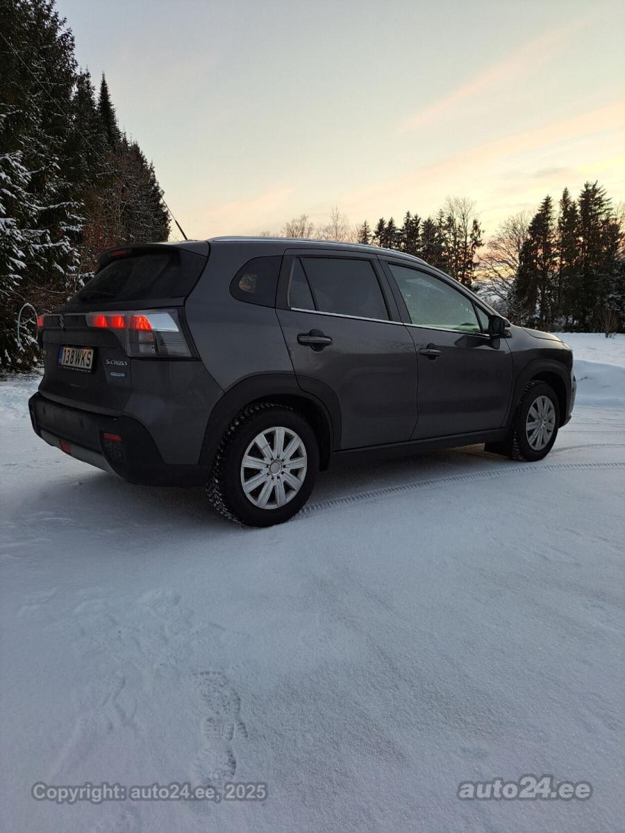 Suzuki SX4 2023 in Paide, with an engine capacity of 1.40 L and mileage of 32 thousand km for 15700 €, photo 15 on AUTOMOTO.COM.LV