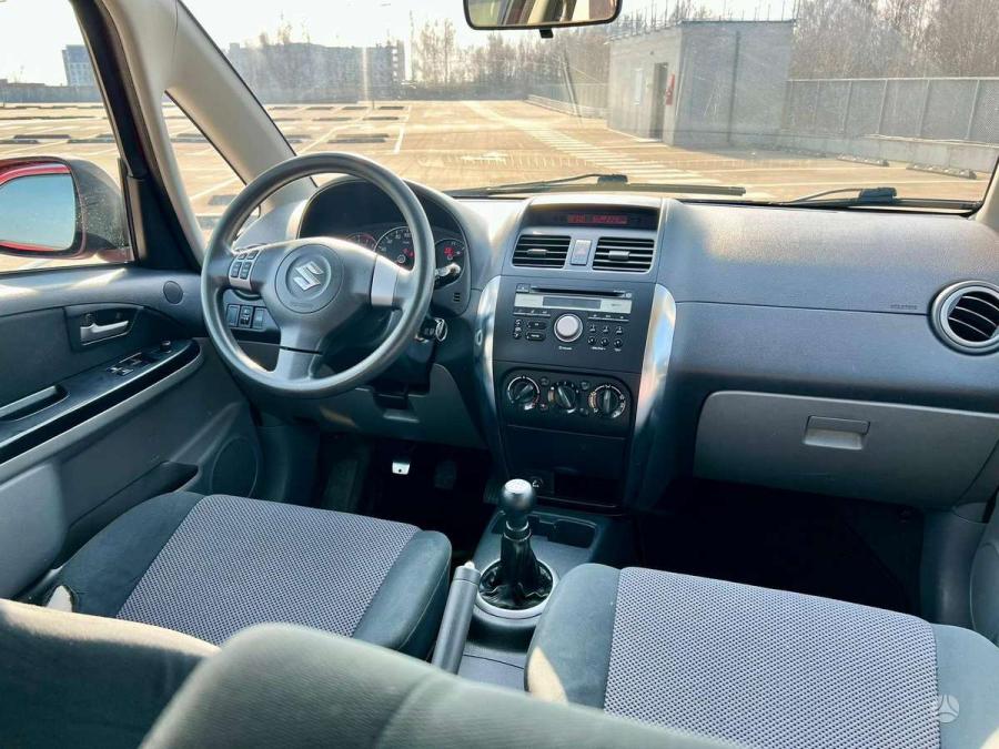Oranžs Suzuki SX4 2007 Viļņa, ar dzinēja tilpumu 1.59 L un nobraukumu 255 tūkst. km par 3100 €, foto 10 vietnē AUTOMOTO.COM.LV