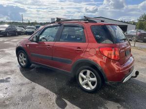 Oranžs Suzuki SX4 2007 Utena, ar dzinēja tilpumu 1.90 L un nobraukumu 151 tūkst. km par 2300 €, foto 5 vietnē AUTOMOTO.COM.LV