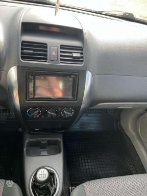 Oranžs Suzuki SX4 2007 Utena, ar dzinēja tilpumu 1.90 L un nobraukumu 151 tūkst. km par 2300 €, foto 14 vietnē AUTOMOTO.COM.LV
