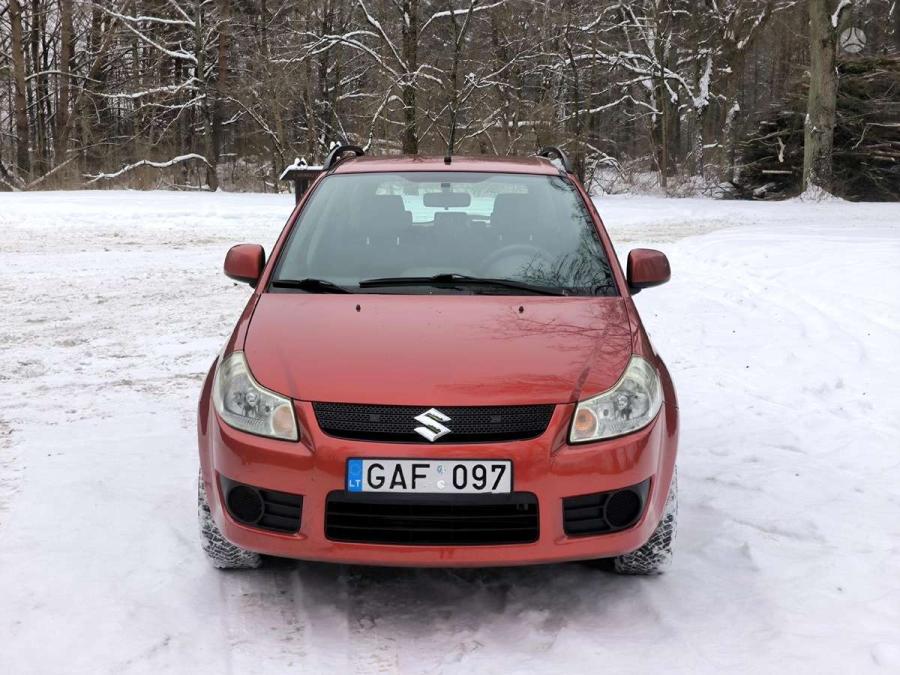 Orange Suzuki SX4 2007 in Vilnius, with an engine capacity of 1.90 L and mileage of 231 thousand km for 1750 €, photo 2 on AUTOMOTO.COM.LV