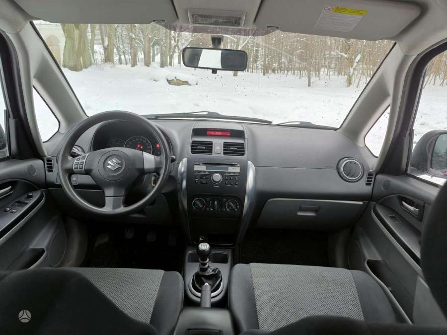 Orange Suzuki SX4 2007 in Vilnius, with an engine capacity of 1.90 L and mileage of 231 thousand km for 1750 €, photo 11 on AUTOMOTO.COM.LV