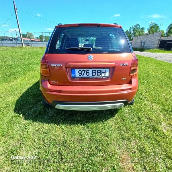 Orange Suzuki SX4 2008 in Tallinn, with an engine capacity of 1.60 L and mileage of 104 thousand km for 2900 €, photo 6 on AUTOMOTO.COM.LV