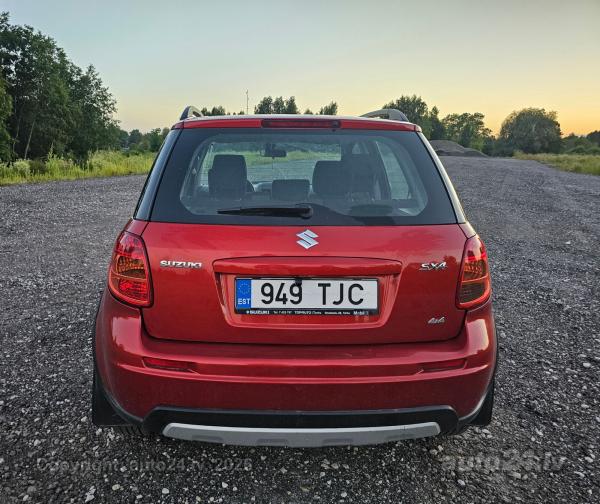 Orange Suzuki SX4 2011 in Tallinn, with an engine capacity of 1.60 L and mileage of 50 thousand km for 8500 €, photo 4 on AUTOMOTO.COM.LV