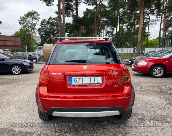 Orange Suzuki SX4 2012 in Tallinn, with an engine capacity of 1.60 L and mileage of 151 thousand km for 4950 €, photo 8 on AUTOMOTO.COM.LV