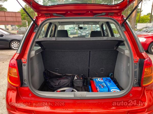 Orange Suzuki SX4 2012 in Tallinn, with an engine capacity of 1.60 L and mileage of 151 thousand km for 4950 €, photo 9 on AUTOMOTO.COM.LV