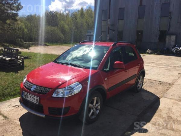 Sarkans Suzuki SX4 2008 Rīga, ar dzinēja tilpumu 1.60 L un nobraukumu 103 tūkst. km par 3500 €, foto 3 vietnē AUTOMOTO.COM.LV