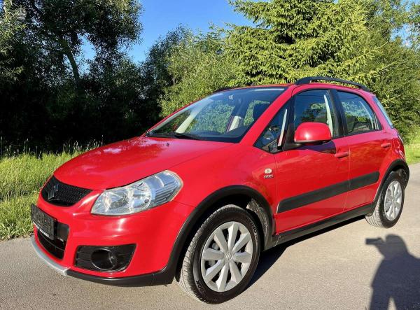 Red Suzuki SX4 2013 in Kelme, with an engine capacity of 2.00 L and mileage of 277 thousand km for 2800 €, photo 1 on AUTOMOTO.COM.LV