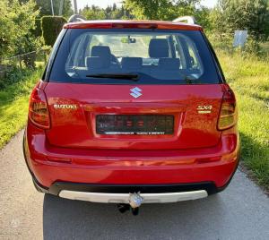 Red Suzuki SX4 2013 in Kelme, with an engine capacity of 2.00 L and mileage of 277 thousand km for 2800 €, photo 6 on AUTOMOTO.COM.LV