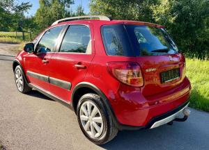 Red Suzuki SX4 2013 in Kelme, with an engine capacity of 2.00 L and mileage of 277 thousand km for 2800 €, photo 7 on AUTOMOTO.COM.LV