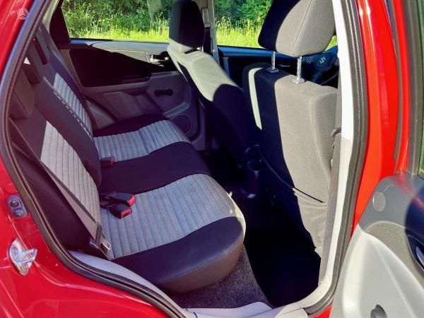 Red Suzuki SX4 2013 in Kelme, with an engine capacity of 2.00 L and mileage of 277 thousand km for 2800 €, photo 9 on AUTOMOTO.COM.LV
