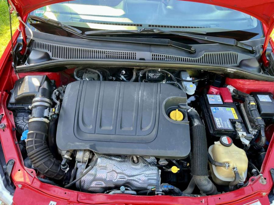 Red Suzuki SX4 2013 in Kelme, with an engine capacity of 2.00 L and mileage of 277 thousand km for 2800 €, photo 18 on AUTOMOTO.COM.LV