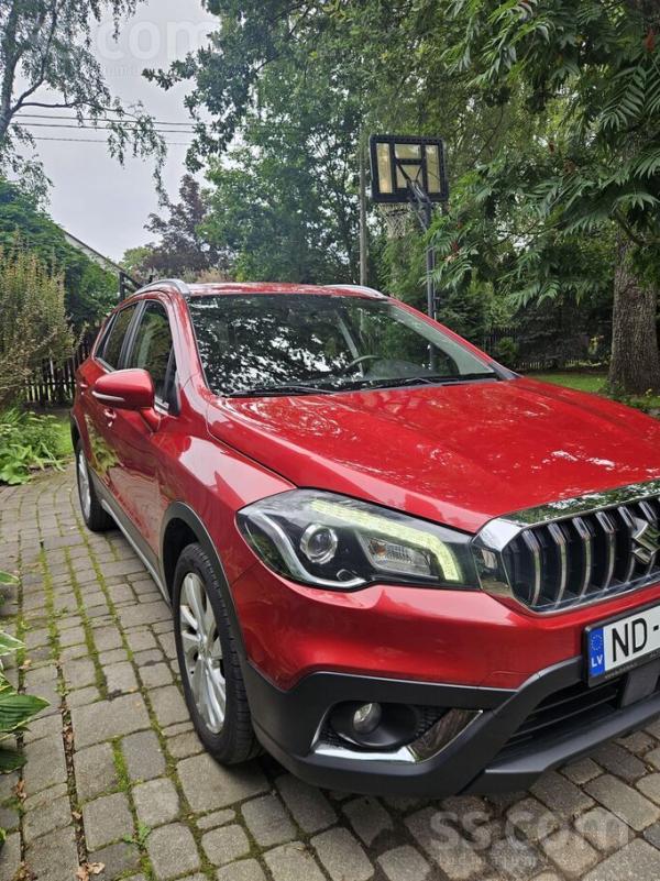 Suzuki SX4 2017 Rīga vietnē Sarkans Suzuki SX4 2017 Rīga, ar dzinēja tilpumu 1.00 L un nobraukumu 156 tūkst. km par 9200 €, foto 5 vietnē AUTOMOTO.COM.LV