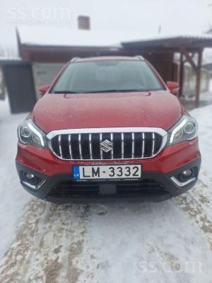 Sarkans Suzuki SX4 2018 Saldus, ar dzinēja tilpumu 1.00 L un nobraukumu 60 tūkst. km par 16500 €, foto  vietnē AUTOMOTO.COM.LV