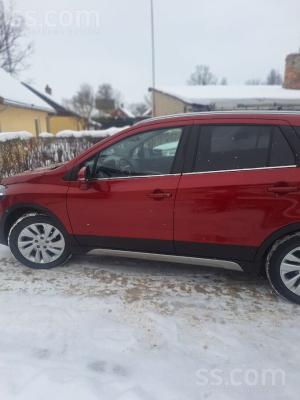 Red Suzuki SX4 2018 in Saldus, with an engine capacity of 1.00 L and mileage of 60 thousand km for 16500 €, photo 3 on AUTOMOTO.COM.LV