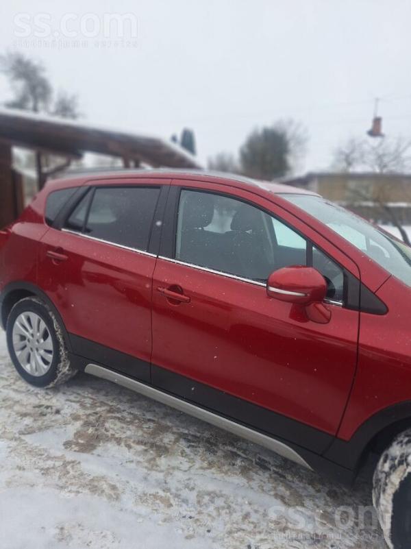 Red Suzuki SX4 2018 in Saldus, with an engine capacity of 1.00 L and mileage of 60 thousand km for 16500 €, photo 4 on AUTOMOTO.COM.LV