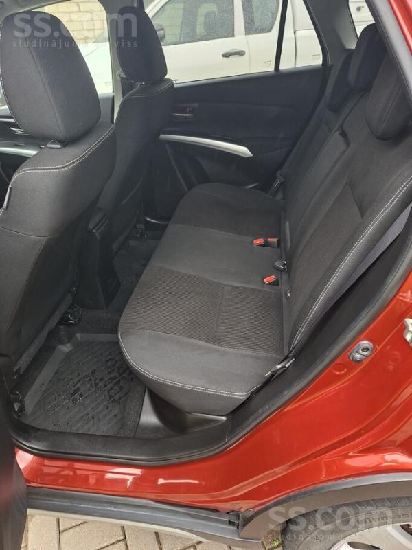 Sarkans Suzuki SX4 2018 Saldus, ar dzinēja tilpumu 1.00 L un nobraukumu 64 tūkst. km par 14599 €, foto 6 vietnē AUTOMOTO.COM.LV