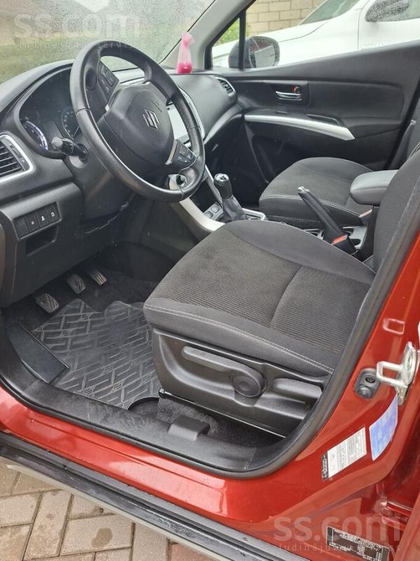Sarkans Suzuki SX4 2018 Saldus, ar dzinēja tilpumu 1.00 L un nobraukumu 64 tūkst. km par 14599 €, foto 7 vietnē AUTOMOTO.COM.LV