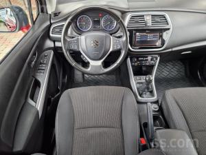 Красный Сузуки СХ4 2018 в Рига, объемом двигателя 1.00 л и пробегом 65 тыс. км за 12000 €, фото 8 на AUTOMOTO.COM.LV