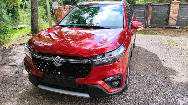 Sarkans Suzuki SX4 2023 Panevēža, ar dzinēja tilpumu 1.40 L un nobraukumu 41 tūkst. km par 14700 €, foto 1 vietnē AUTOMOTO.COM.LV