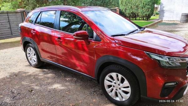 Sarkans Suzuki SX4 2023 Panevēža, ar dzinēja tilpumu 1.40 L un nobraukumu 41 tūkst. km par 14700 €, foto 5 vietnē AUTOMOTO.COM.LV