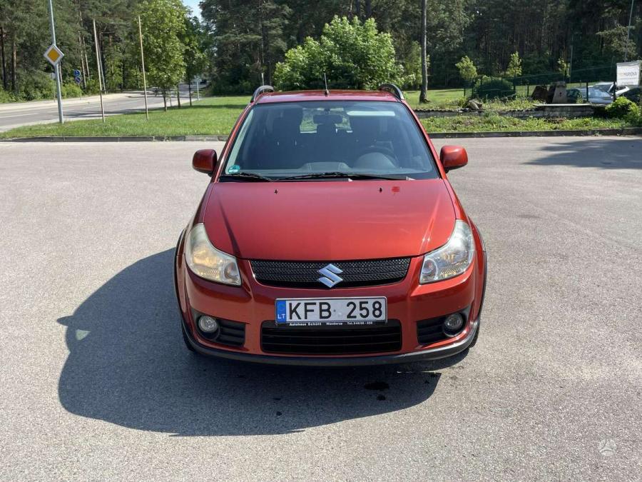 Sarkans Suzuki SX4 2006 Druskininkai, ar dzinēja tilpumu 1.87 L un nobraukumu 239 tūkst. km par 2000 €, foto 8 vietnē AUTOMOTO.COM.LV