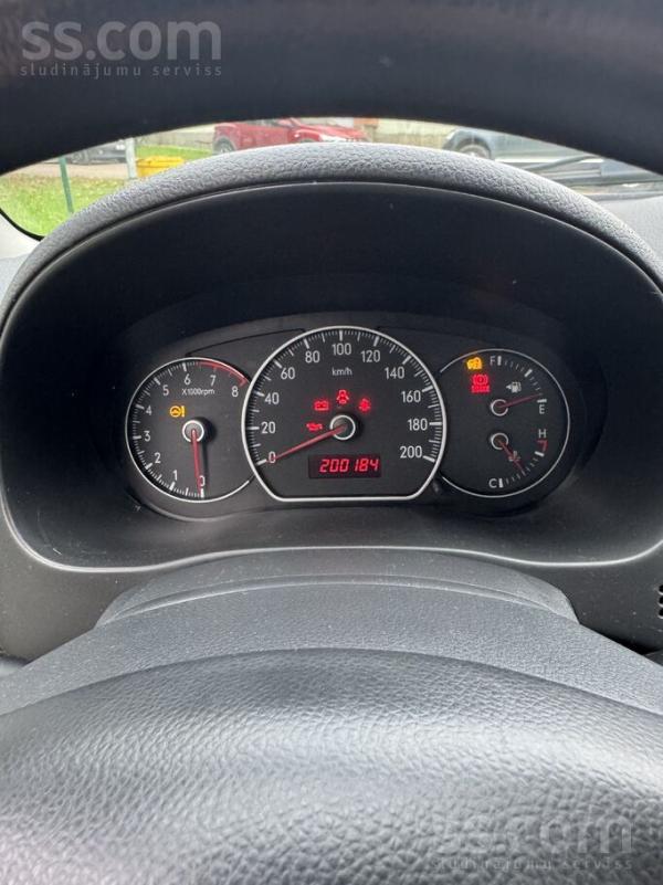 Sarkans Suzuki SX4 2006 Dobele, ar dzinēja tilpumu 1.50 L un nobraukumu 200 tūkst. km par 700 €, foto 9 vietnē AUTOMOTO.COM.LV