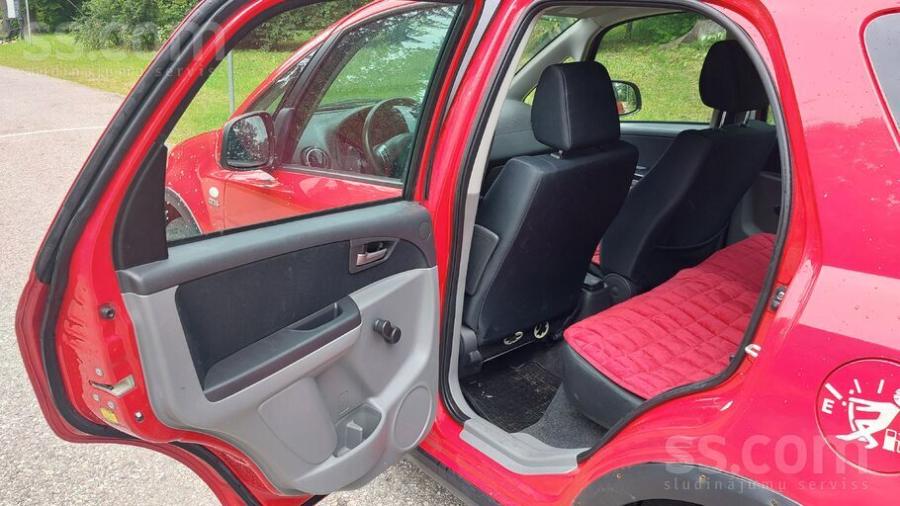 Sarkans Suzuki SX4 2007 Alūksne, ar dzinēja tilpumu 1.90 L un nobraukumu 0 tūkst. km par 3800 €, foto 22 vietnē AUTOMOTO.COM.LV