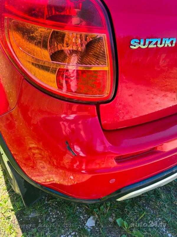 Red Suzuki SX4 2011 in Haapsalu, with an engine capacity of 1.60 L and mileage of 130 thousand km for 3900 €, photo 9 on AUTOMOTO.COM.LV