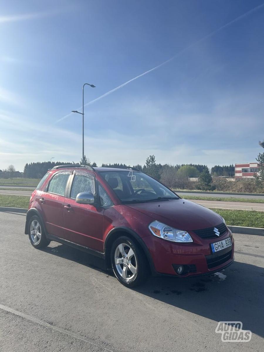 Red Suzuki SX4 2012 in Gargzdai, with an engine capacity of 2.00 L and mileage of 161 thousand km for 4500 €, photo 1 on AUTOMOTO.COM.LV