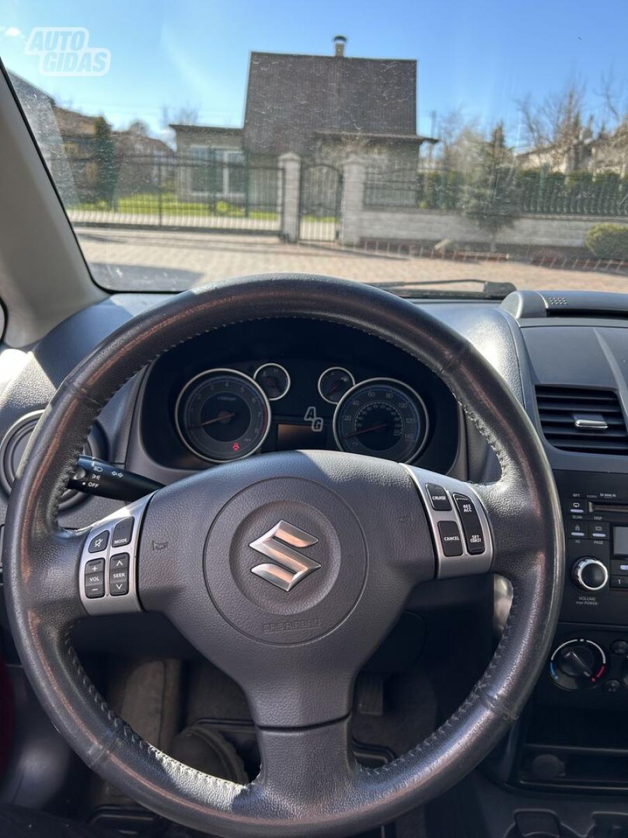 Red Suzuki SX4 2012 in Gargzdai, with an engine capacity of 2.00 L and mileage of 161 thousand km for 4500 €, photo 14 on AUTOMOTO.COM.LV
