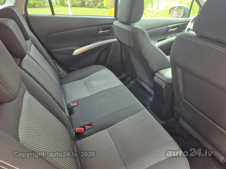 Sarkans Suzuki SX4 2014 Tartu, ar dzinēja tilpumu 1.60 L un nobraukumu 160 tūkst. km par 7900 €, foto 12 vietnē AUTOMOTO.COM.LV