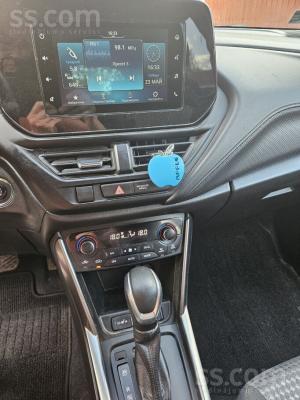 Sarkans Suzuki SX4 2022 Rīga, ar dzinēja tilpumu 1.50 L un nobraukumu 51 tūkst. km par 16500 €, foto 6 vietnē AUTOMOTO.COM.LV