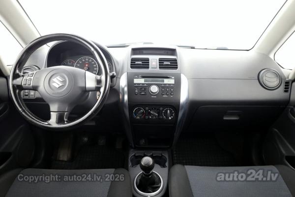 Suzuki SX4 2007 Tallina, ar dzinēja tilpumu 1.60 L un nobraukumu 176 tūkst. km par 1599 €, foto 5 vietnē AUTOMOTO.COM.LV