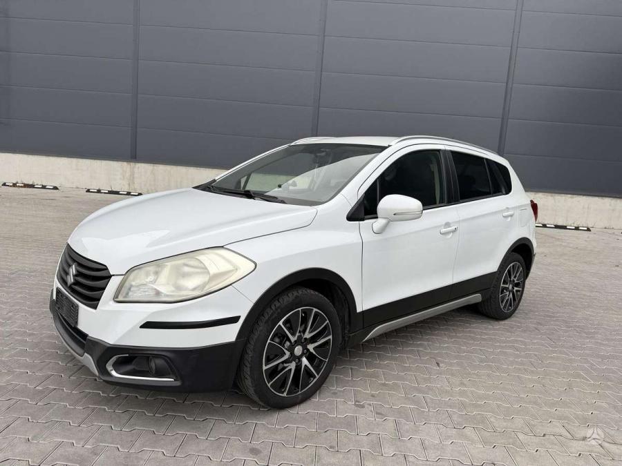 Balts Suzuki SX4 2014 Šauļi, ar dzinēja tilpumu 1.59 L un nobraukumu 230 tūkst. km par 3950 €, foto 1 vietnē AUTOMOTO.COM.LV