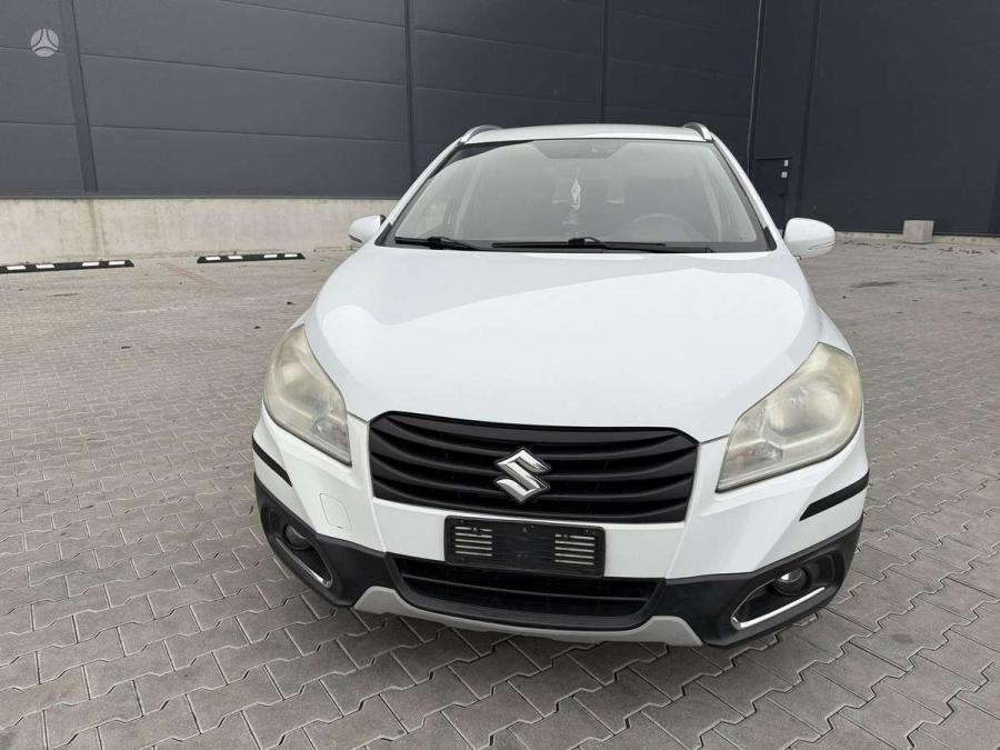 Balts Suzuki SX4 2014 Šauļi, ar dzinēja tilpumu 1.59 L un nobraukumu 230 tūkst. km par 3950 €, foto 3 vietnē AUTOMOTO.COM.LV