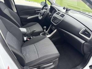 Balts Suzuki SX4 2014 Šauļi, ar dzinēja tilpumu 1.59 L un nobraukumu 230 tūkst. km par 3950 €, foto 8 vietnē AUTOMOTO.COM.LV